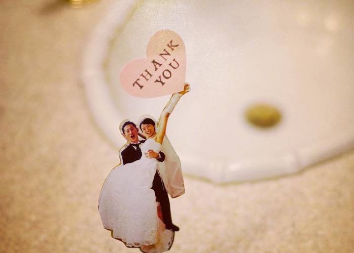 "Simply Displaying Cut-Out Photos! Adorable Ideas to Hide Mini | marry