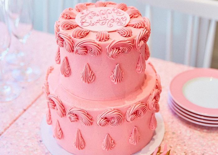 The Most Famous Cake Shop in London: A Comprehensive Showcase | marry